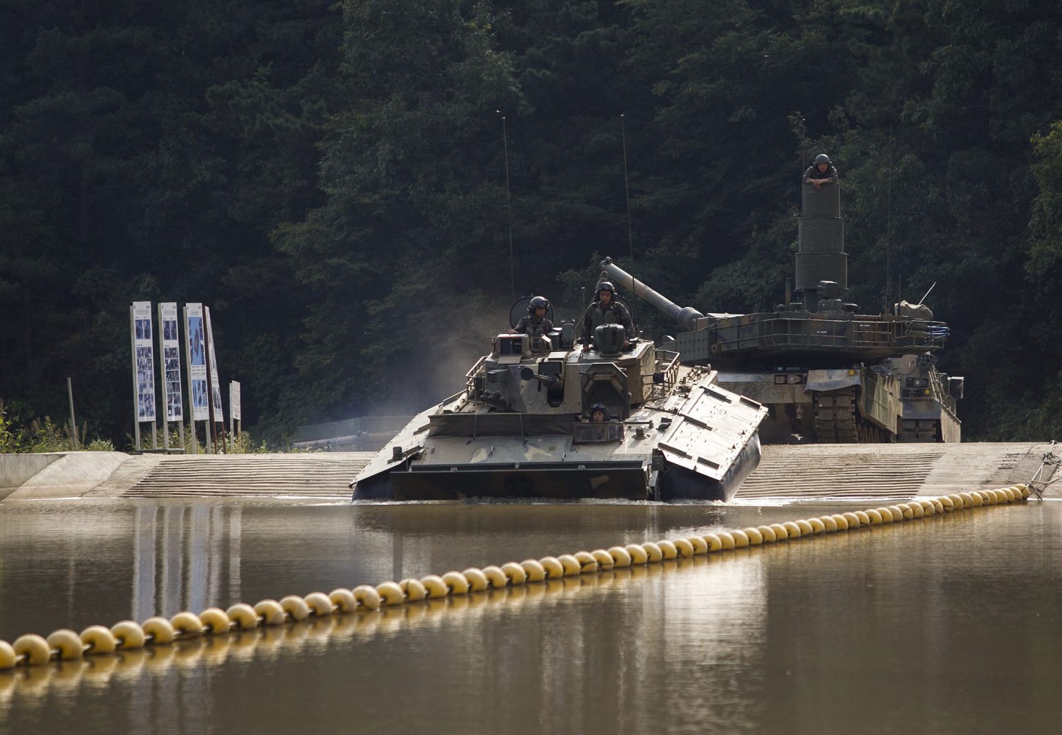 K21 i AS21 Redback, czyli koreańskie bojowe wozy piechoty | HISTORIA ...